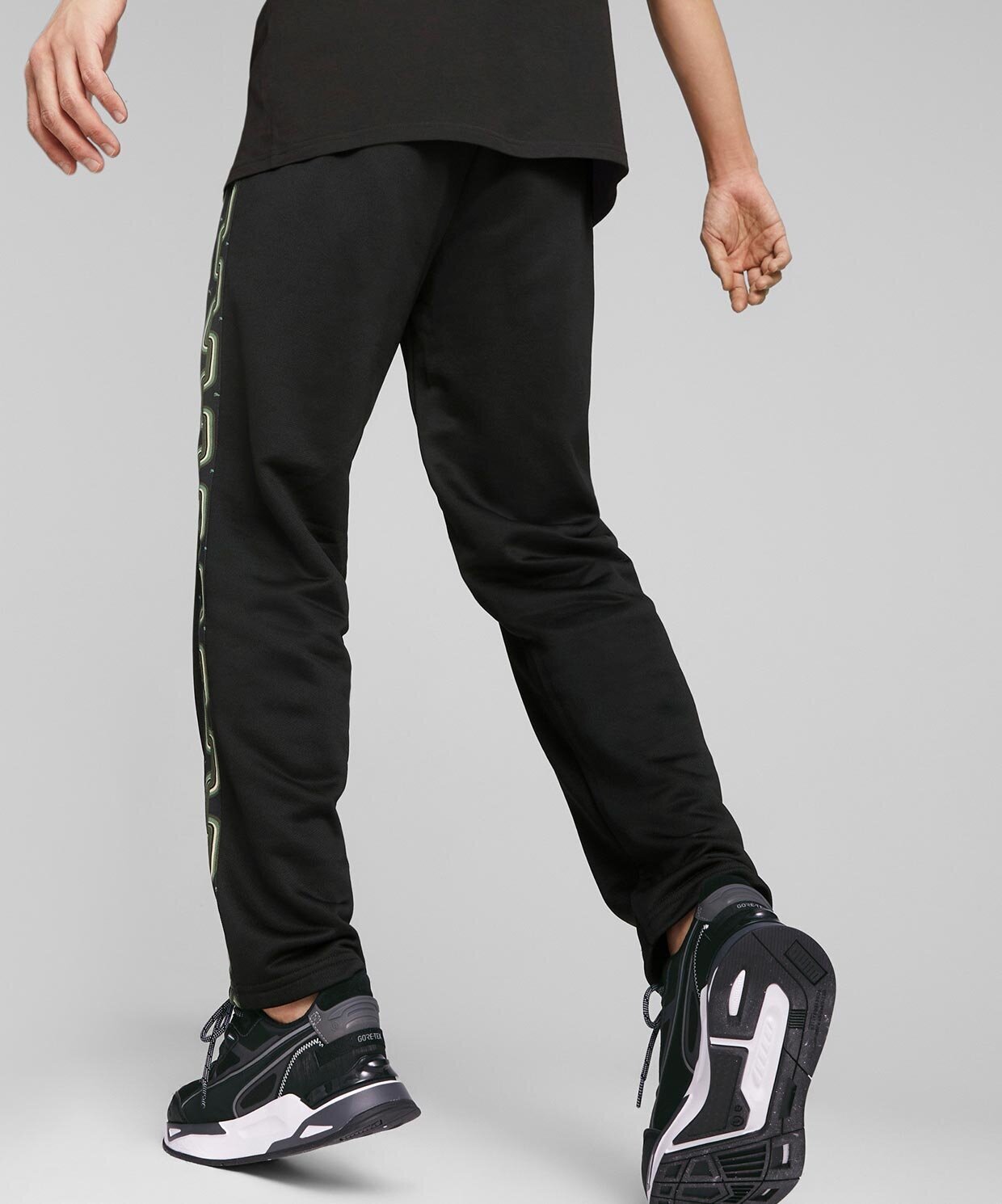 Мужская куртка Puma T7 70S Psychedelic Track по цене 4060.0 | Sneaks.kg