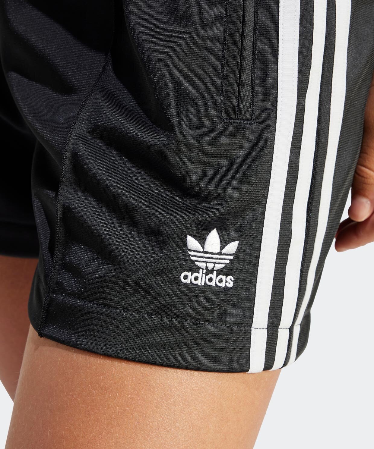 adidas Firebird Shorts | KADIN | IU2425-001 | Sneaks Up