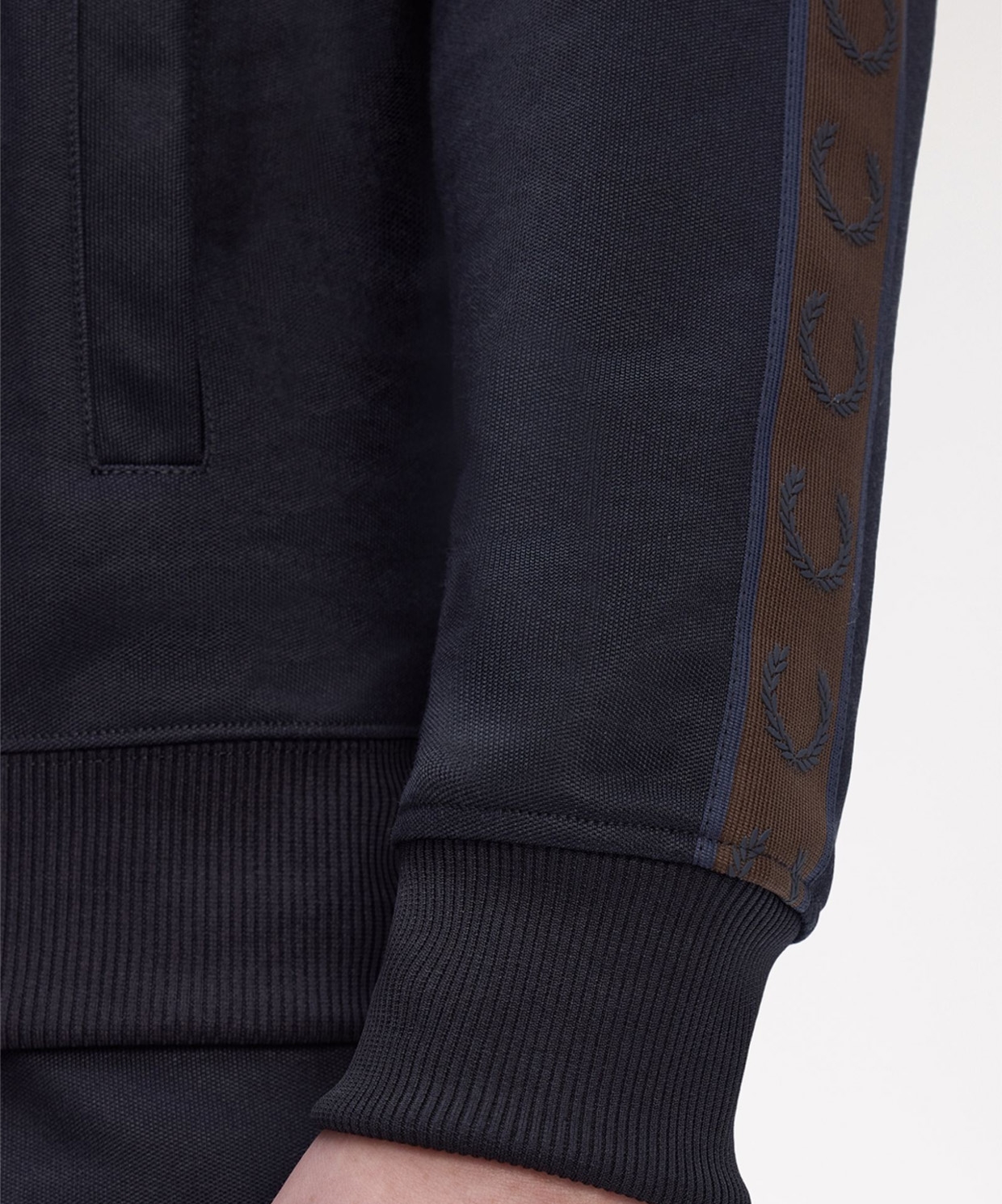 Fred Perry Contrast Tape Track Jacket | Erkek | J5557-40A | Sneaks Up