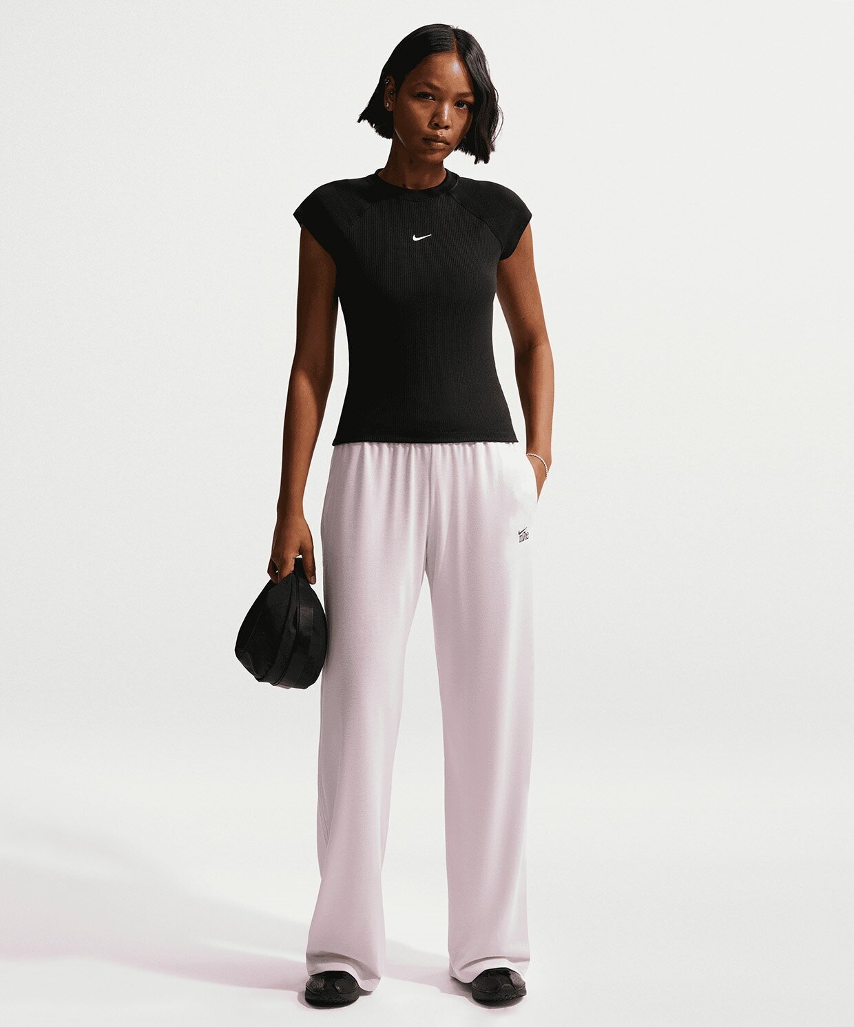 Nike Sportswear Chill Knit Tight Short-Sleeve Ribbed Top Kadın Tişört ...
